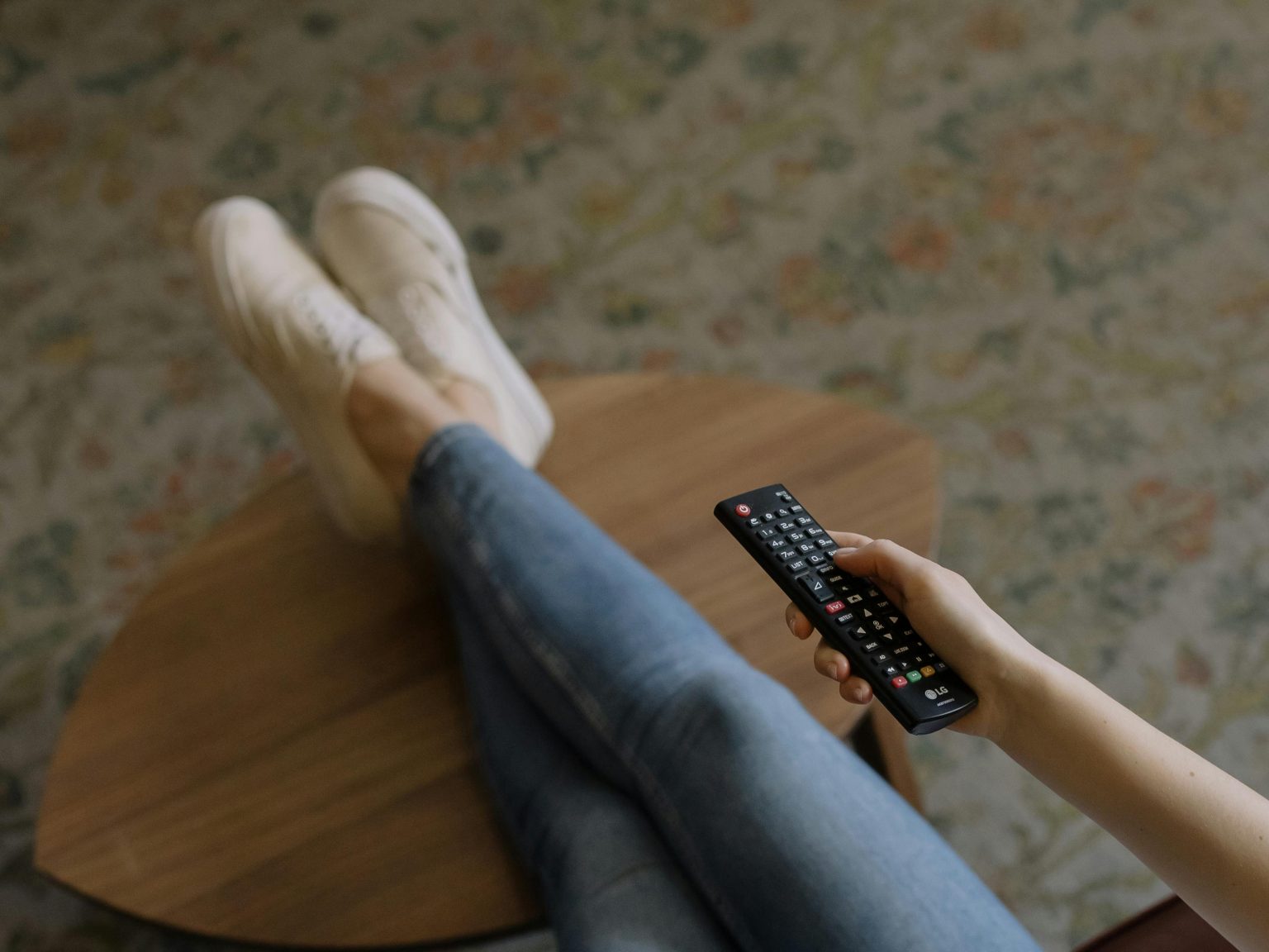 Why Does My TV Keep Turning Off? Troubleshooting Guide